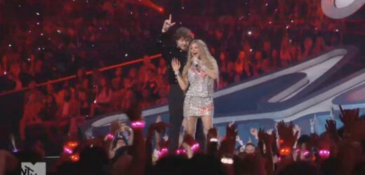 Fergie Opens VMAs, Performing ‘First Class’ and ‘Glamorous’ With Jack ...